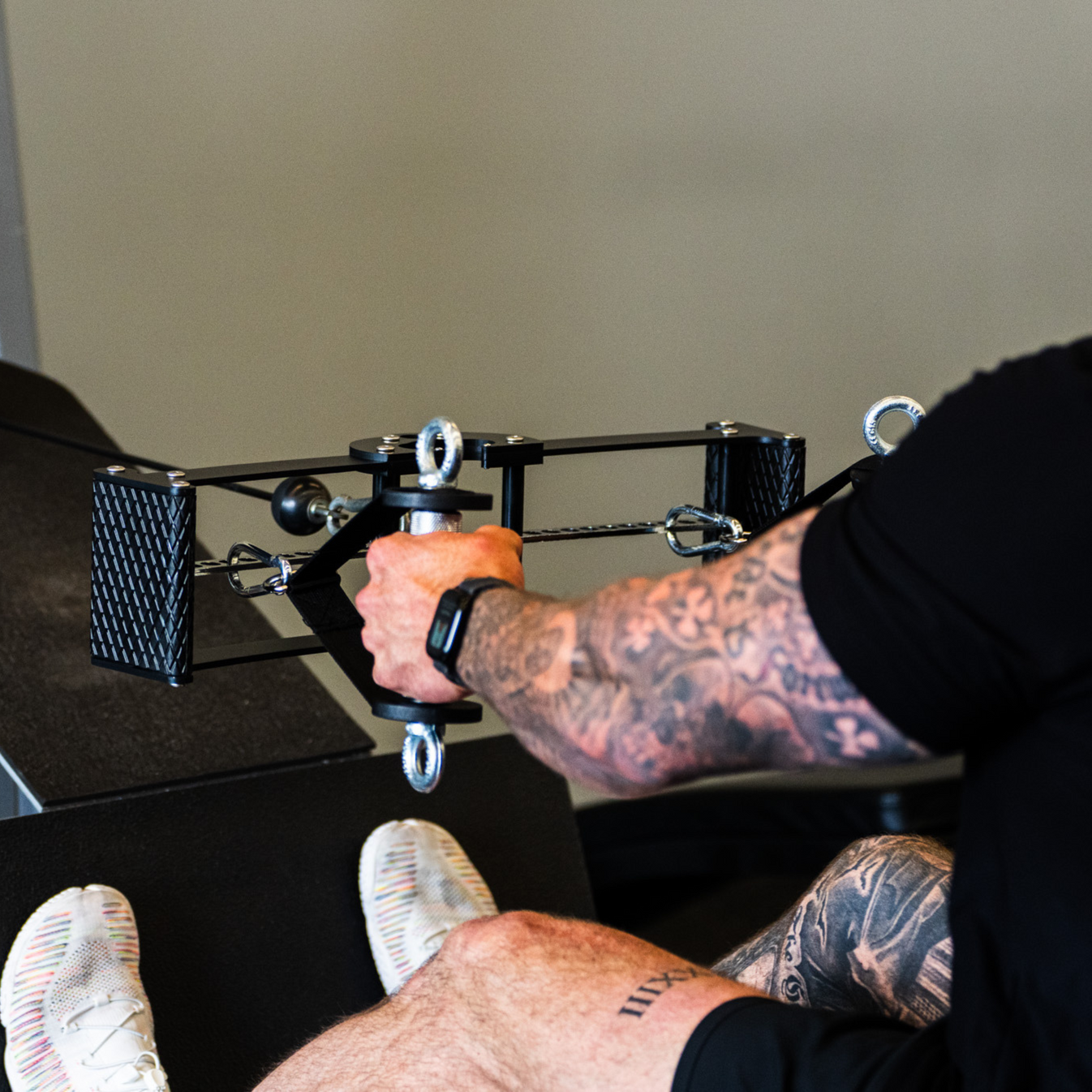 Back Bar: Lat Pull Down Grip, Deadlift Jack, and Multi Grip Attachment ...